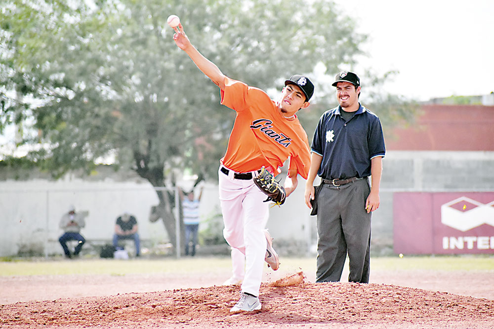 ¡Lanza Bryan juego perfecto! - Zócalo