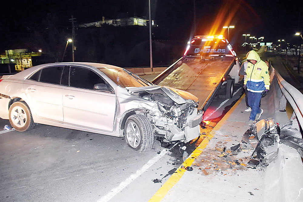 Causa borracho fuerte accidente - Zócalo