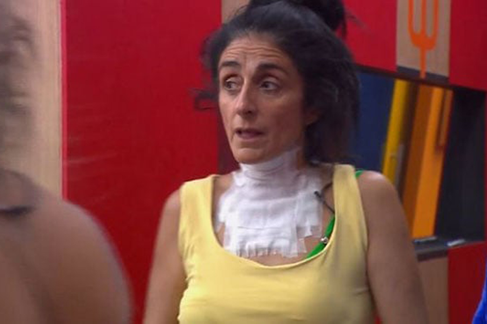 Bárbara Torres sufre accidente en la cocina de La Casa de los Famosos ...
