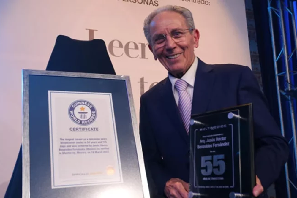 Muere el arquitecto Héctor Benavides, ícono de la televisión ...