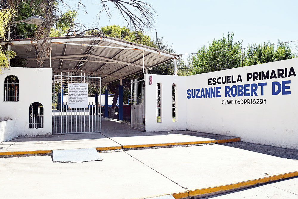 Niegan a escuela obra para evitar inundación - Zócalo
