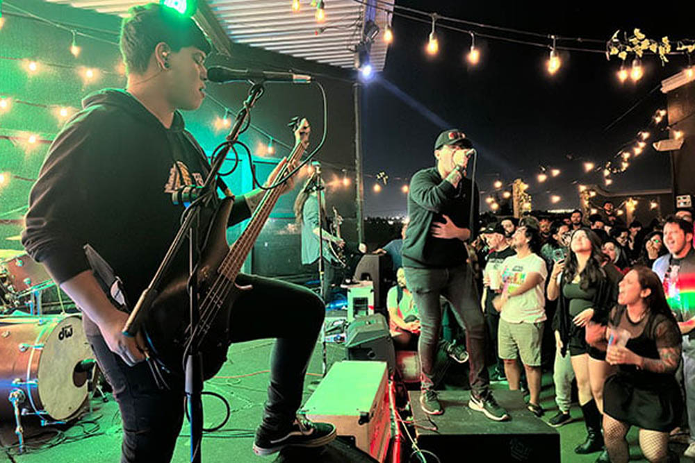 Saltillo metalero: Arrasa la banda Red Flags con presentación especial ...