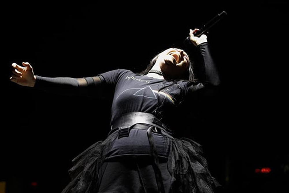 Evanescence da cátedra en escenario del Festival Hera - Zócalo