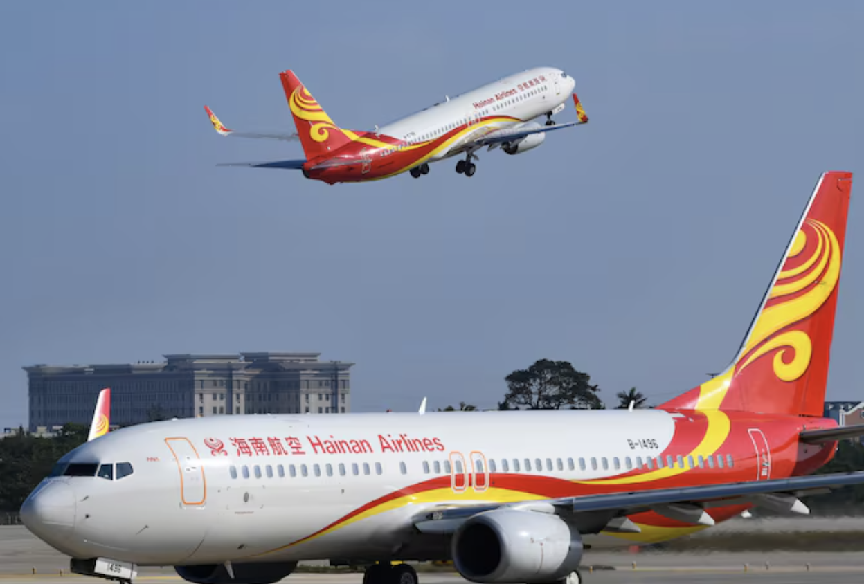 Un Boeing 787 de Hainan Airlines regresa a Roma tras incendiarse un ...
