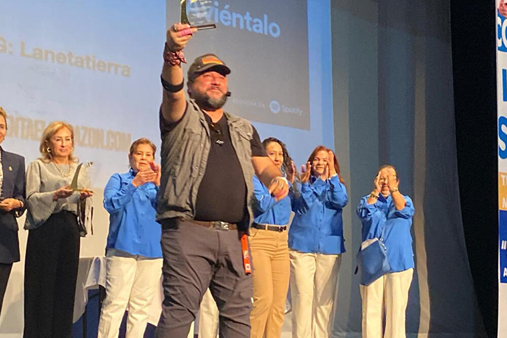 Comparte Jesús Fuentes su 'Lista de Sueños' con estudiantes - Zócalo