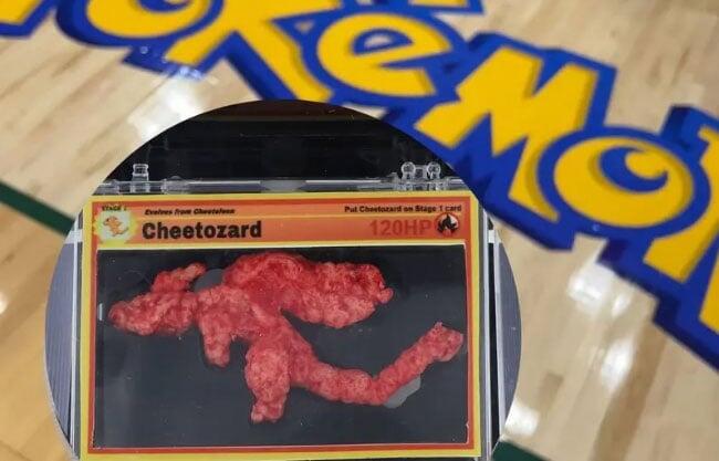 ¡Una locura! Cheeto en forma de Charizard se vende hasta en 10 mil ...
