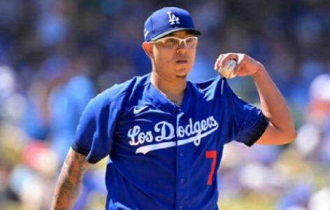 El pitcher mexicano Julio Urías podría regresar a un equipo de MLB para la segunda mitad de la ...